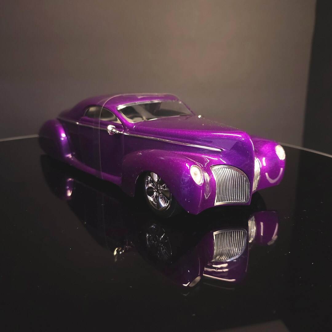 Hot Wheels 1:18 Scale Vintage Purple 1937 Lincoln Zephyr Diecast Car ...