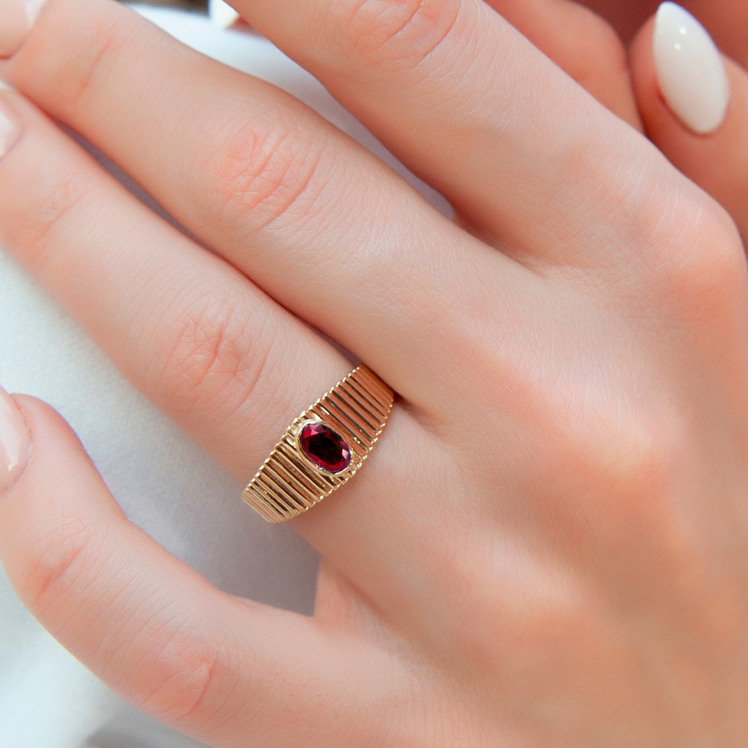 14K Gold Oval Ruby Ring, Ribbed Gold Band With Red Ruby Gemstone ...