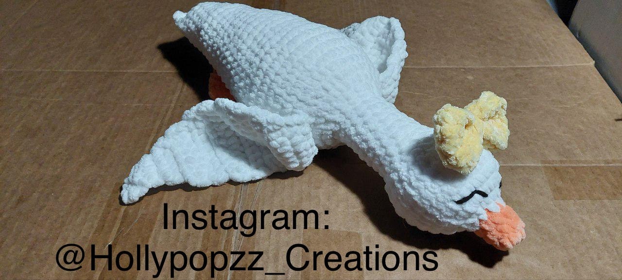 Lucy the Goosey Crochet PDF Pattern - Etsy Canada