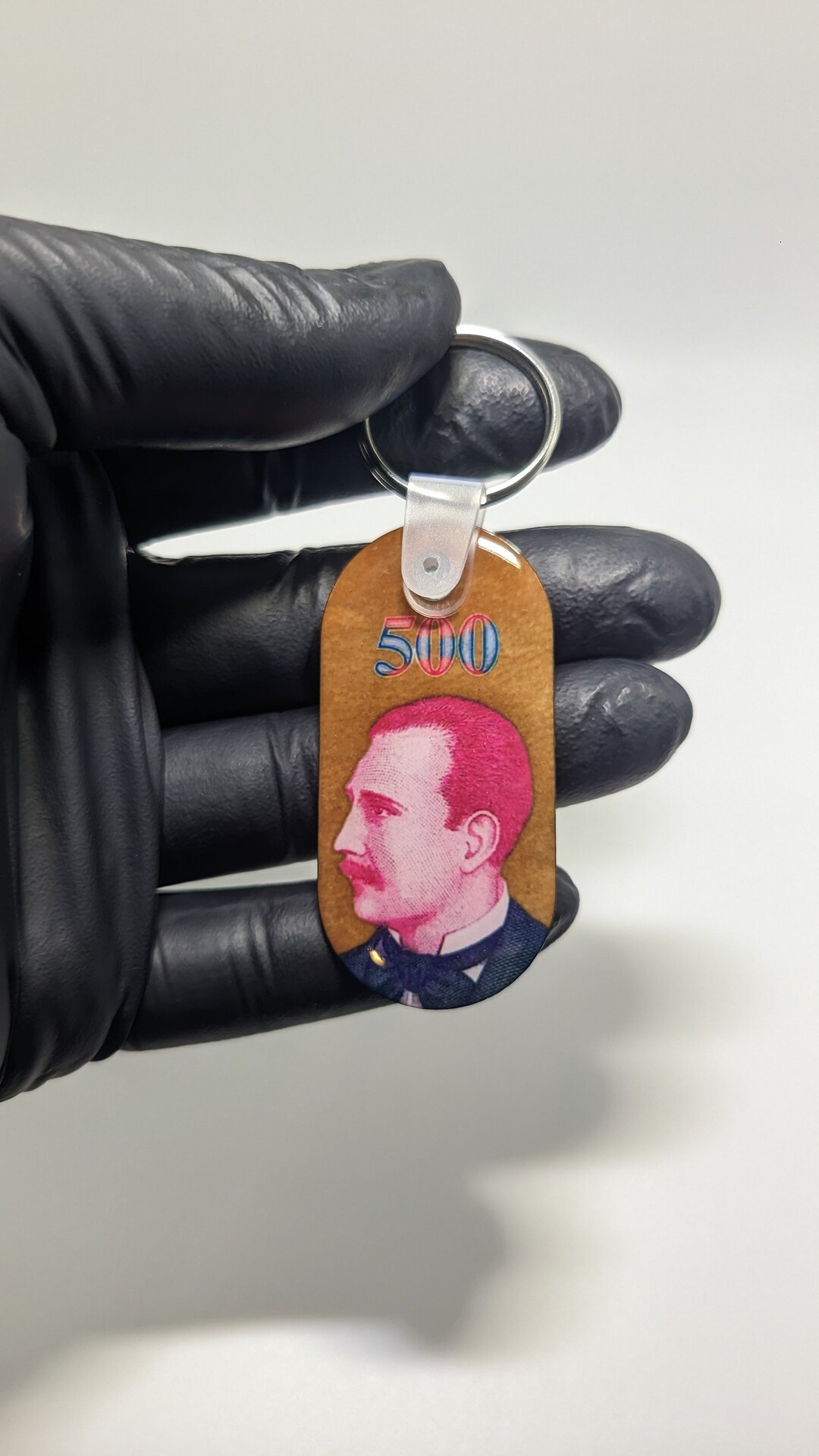 Exquisite Honduras Keychain - Stunning Gift for Him or Her - Chic ...