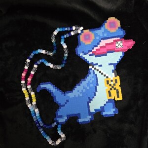 Lizard X Tab Perler Necklace - Etsy