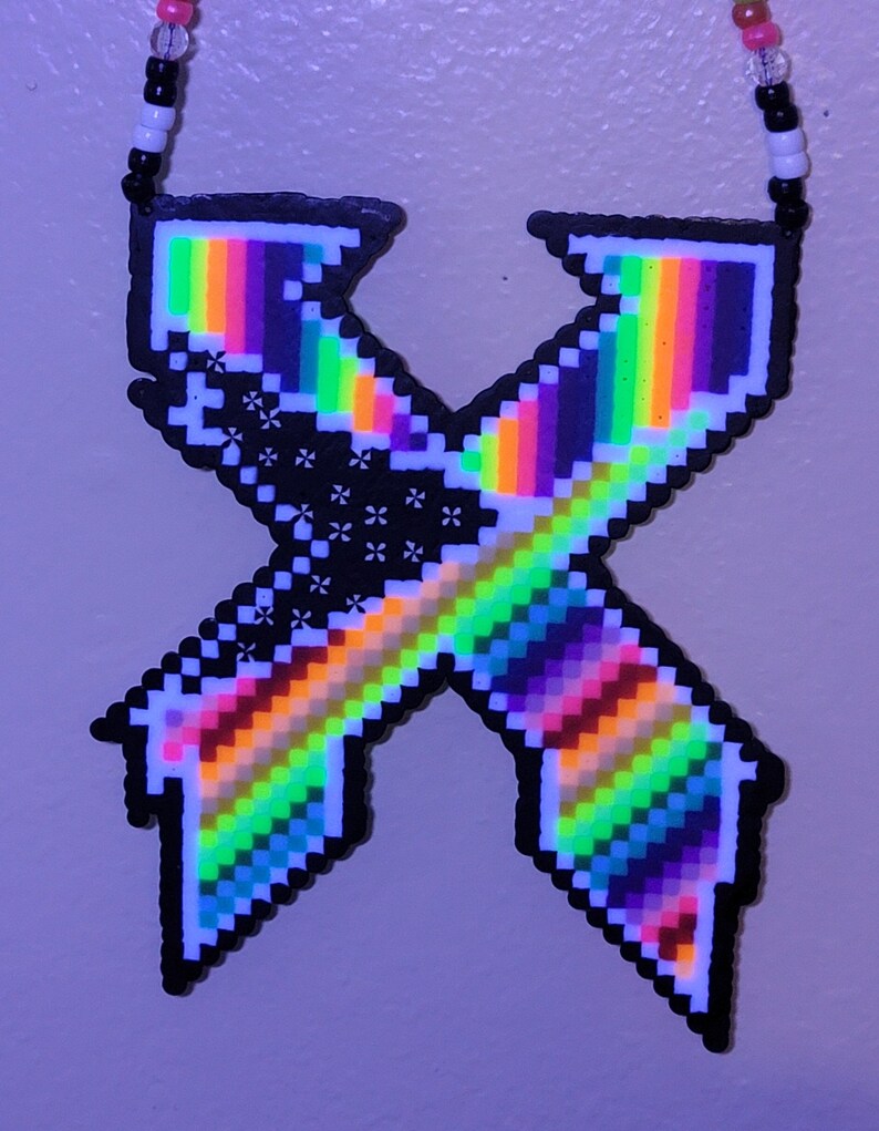 Large Excision Perler Necklace - Etsy
