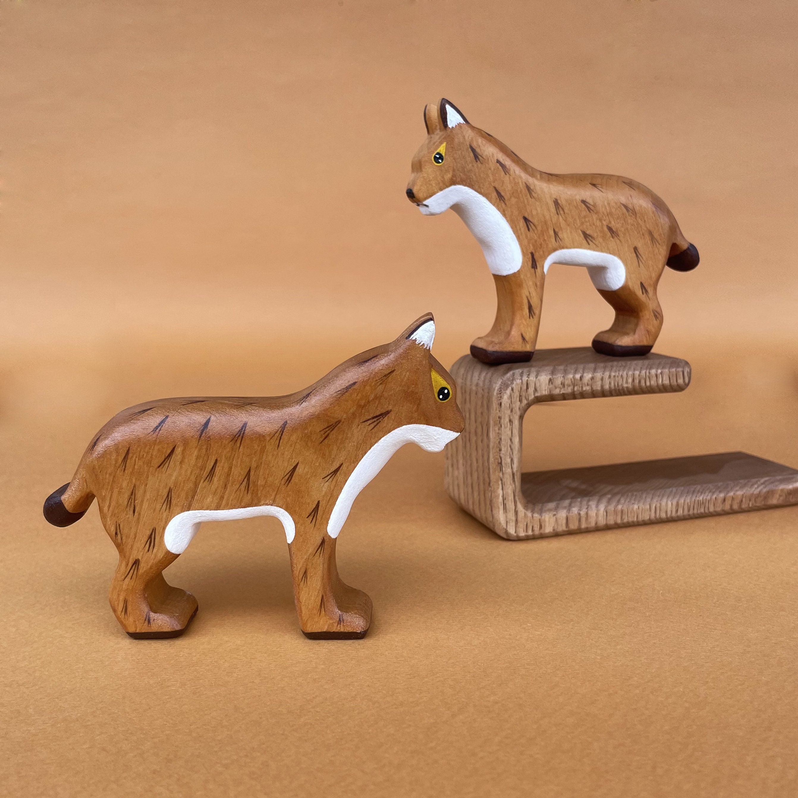 Wooden Animal Figurine Wooden Lynx Toy Forest Animal Toys Eco-friendly ...
