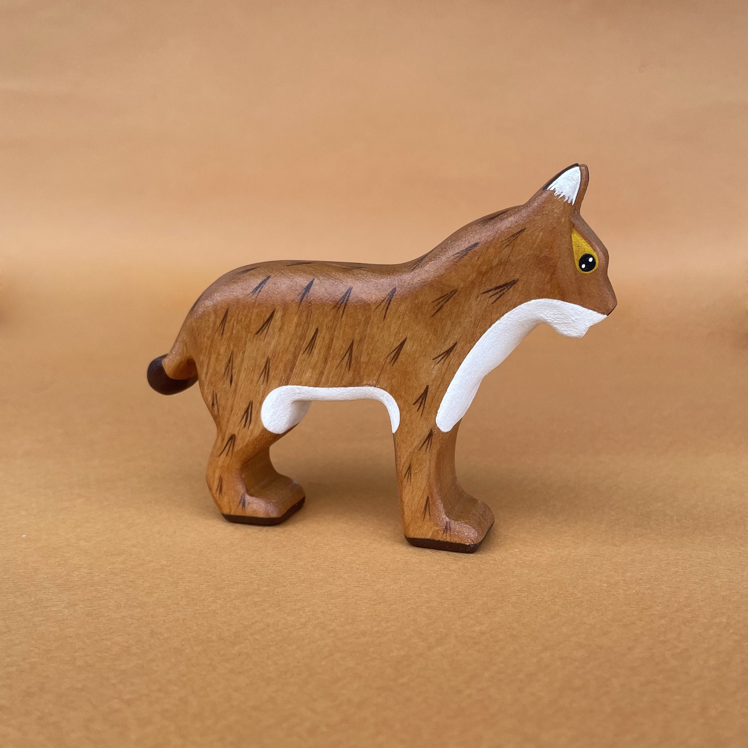 Wooden Animal Figurine Wooden Lynx Toy Forest Animal Toys Eco-friendly ...