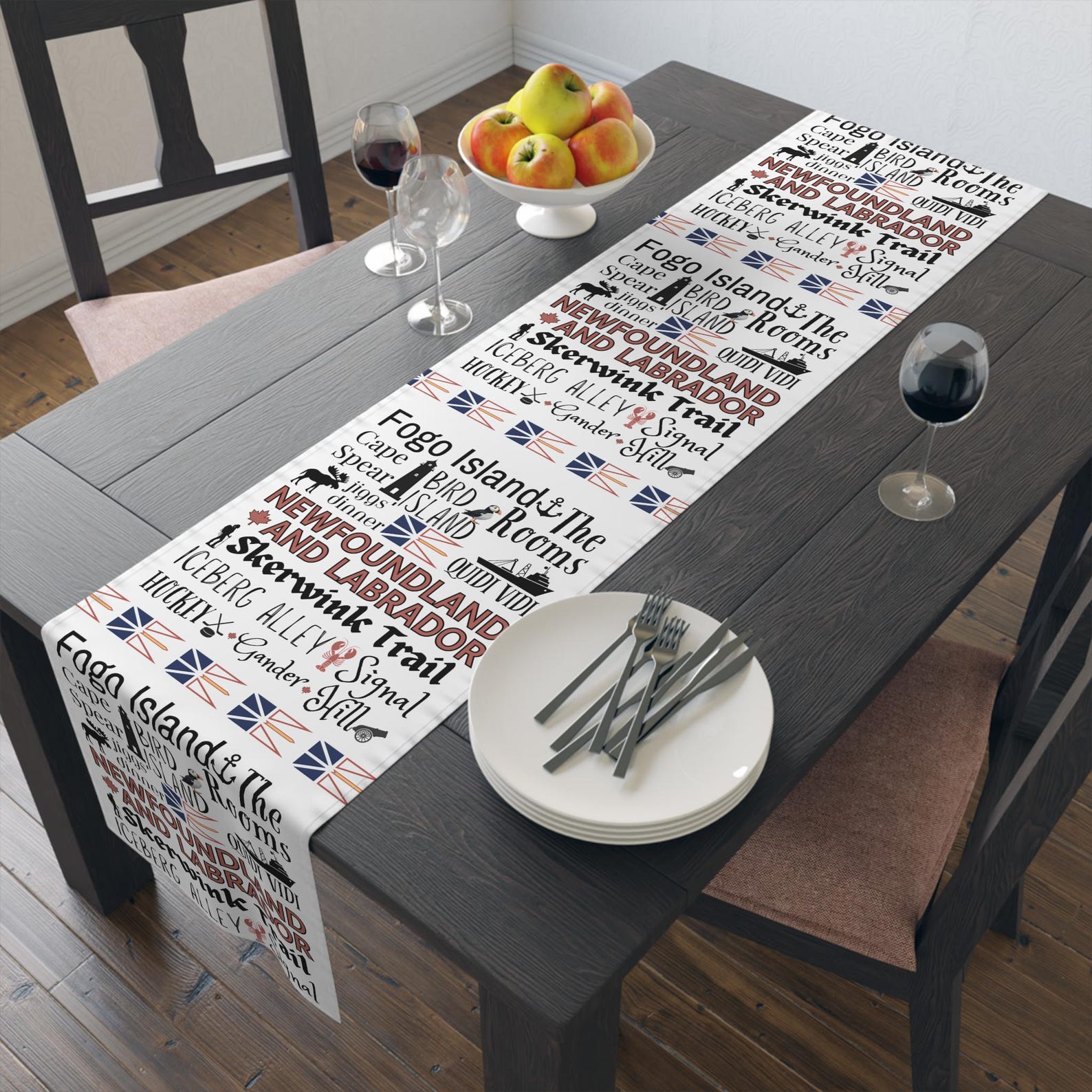 Newfoundland and Labrador Table Runner, Canadian Thanksgiving Holiday ...