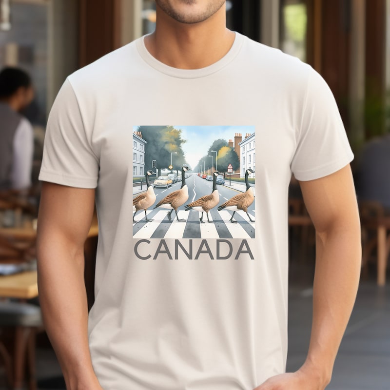 Souvenir Canada - Etsy