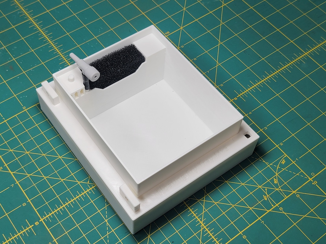 Aquarium Floating Fish Hatchery, Fry Egg Grow Out Tray. Baby Fish ...