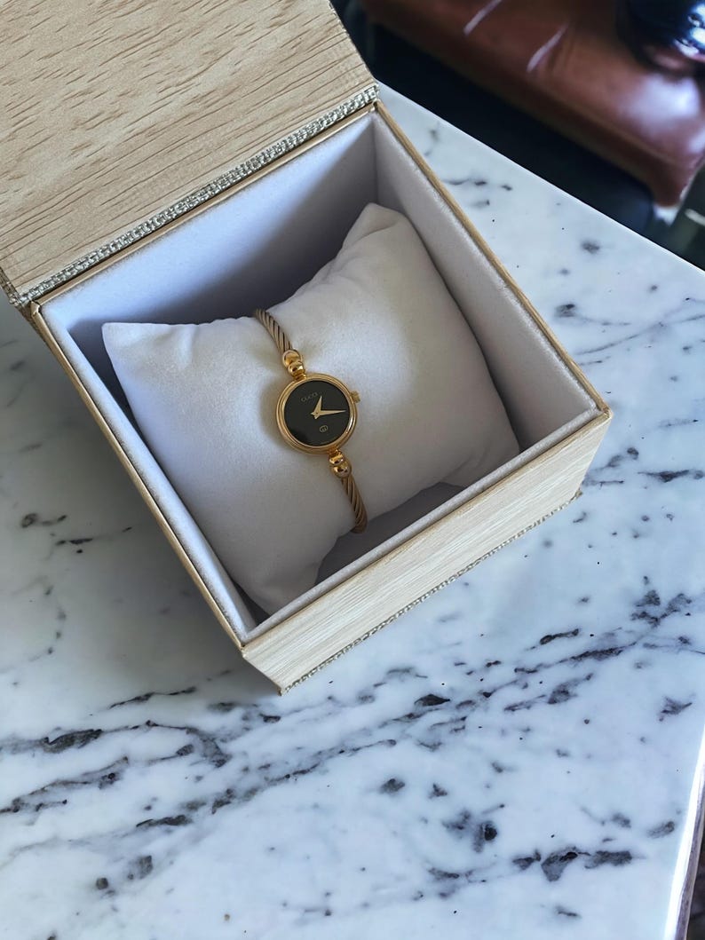 Vintage Gucci Watch Twisted Rope Cable Band 2700L - Etsy