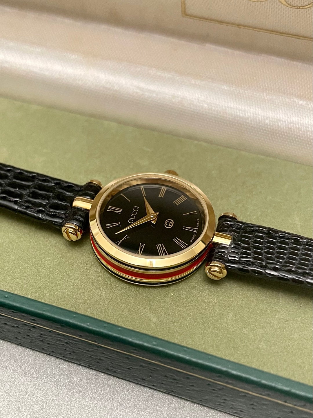 Gucci Vintage Watch Shelly Line Red, Black Leather Strap, Roman ...