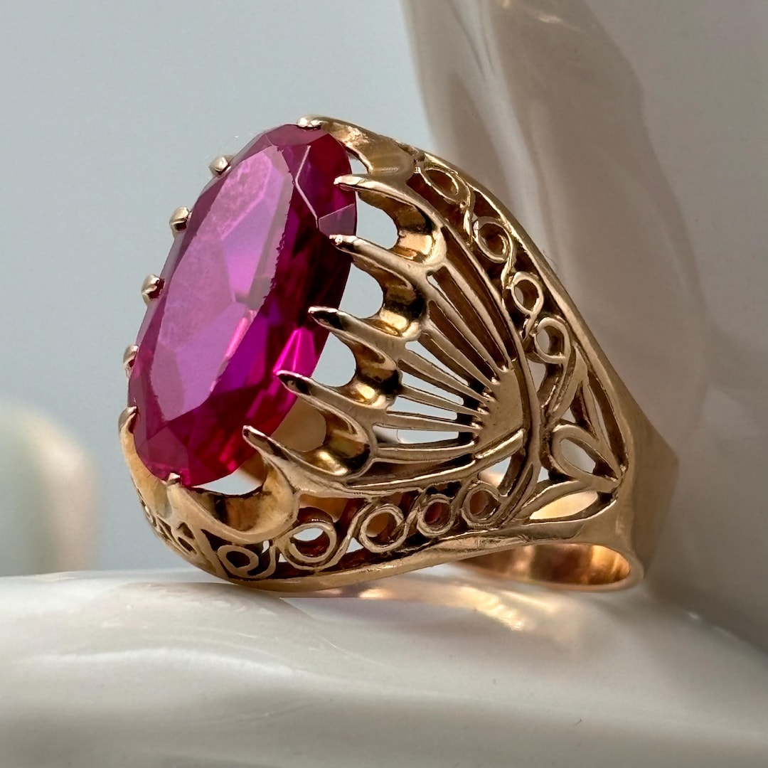 USSR Period - Gorgeous Vintage Original Solid Rose Gold 583 (14k) Ruby ...