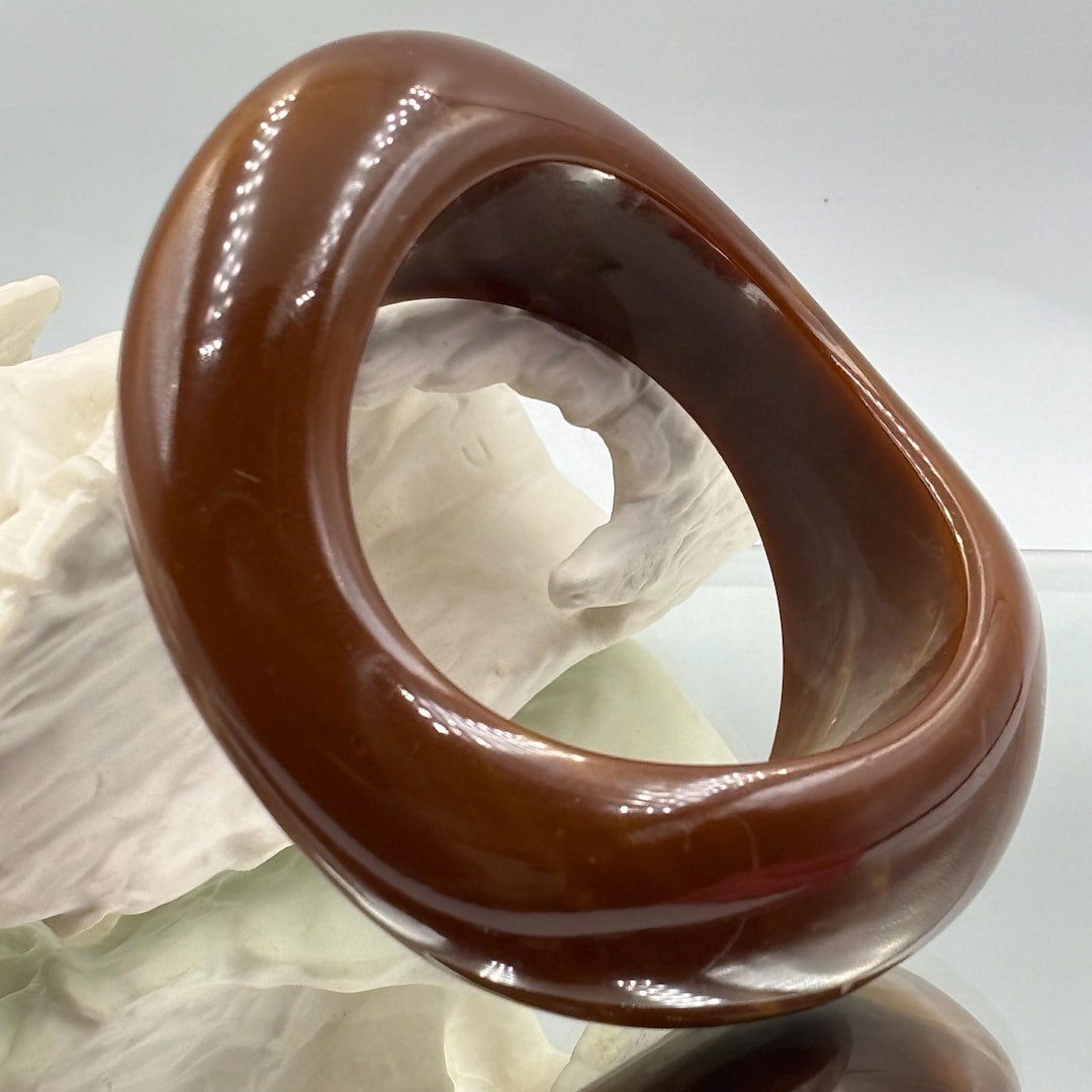 Chunky Stylish Bangle Milk Chocolate Resin Bracelet/brown With Twists ...