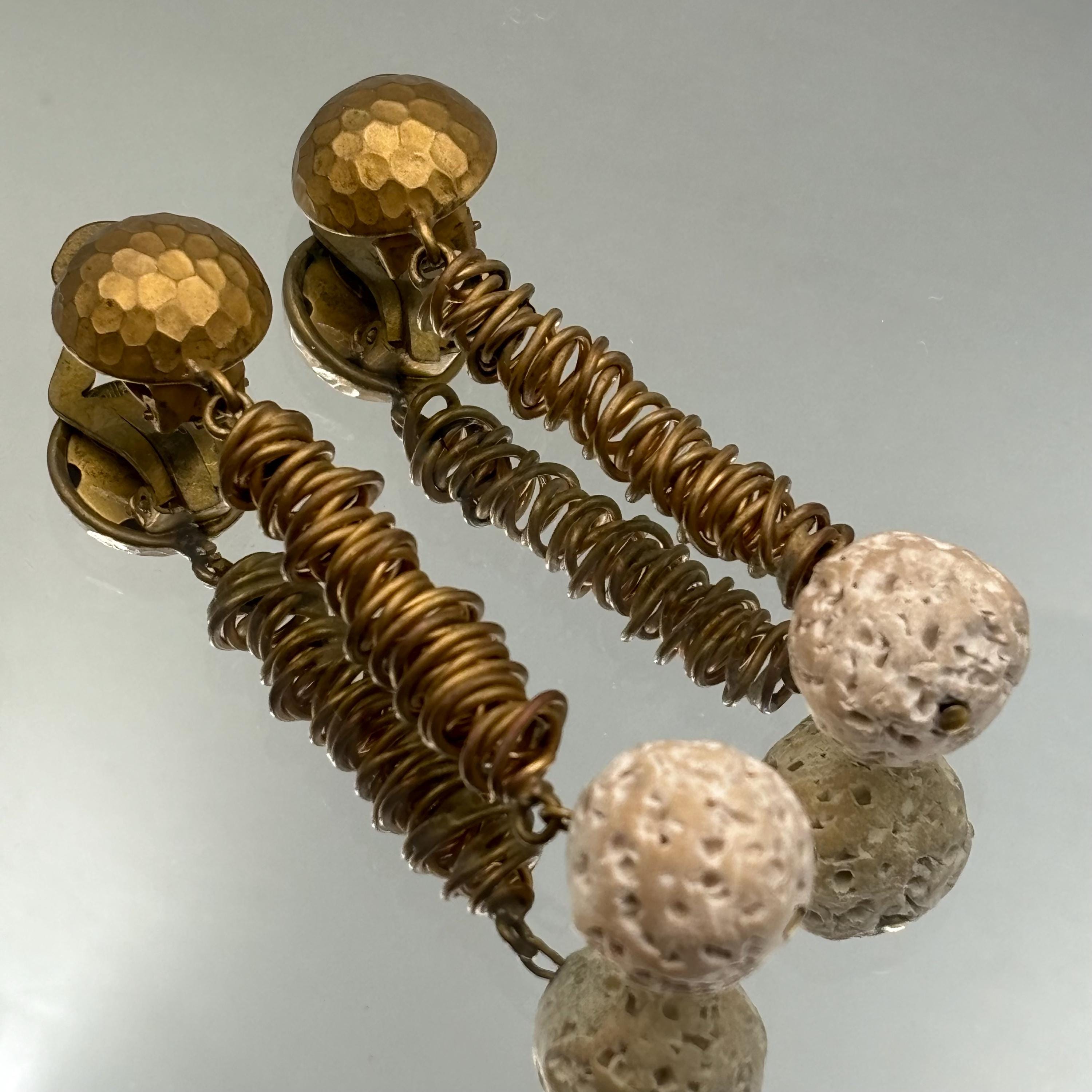 Vintage DONATELLA PELLINI Milano Italy Large Gold Tone Speckled Ball Clip Earrings White ...