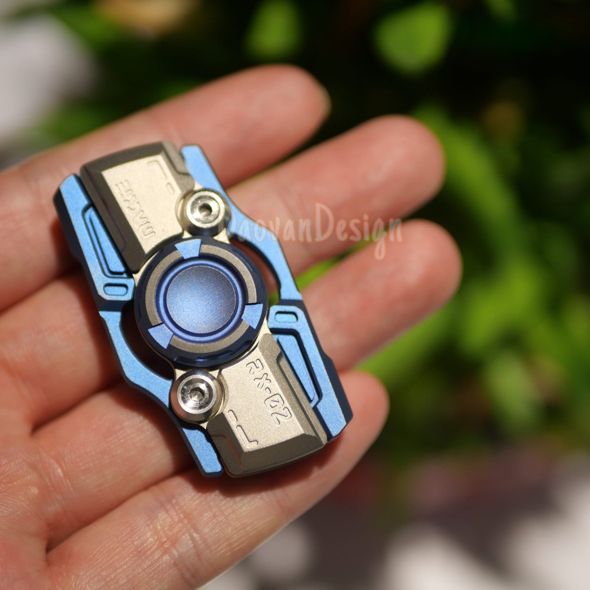 Fidget Spinner Two Leaf Fingertip Gyro Metal Deformable Slider Spinner ...