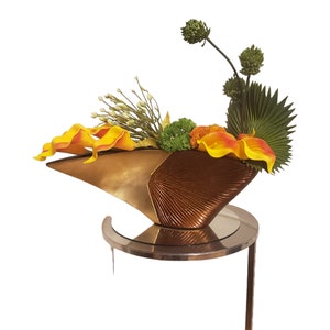 Modern Flowers Arrangement in Boat Flat Vase - Etsy
