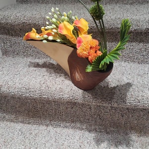 Modern Flowers Arrangement in Boat Flat Vase - Etsy