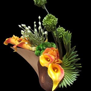 Modern Flowers Arrangement in Boat Flat Vase - Etsy