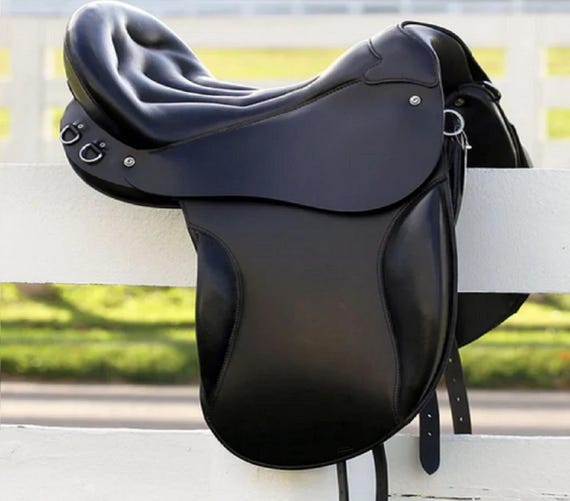 Saddle padding store