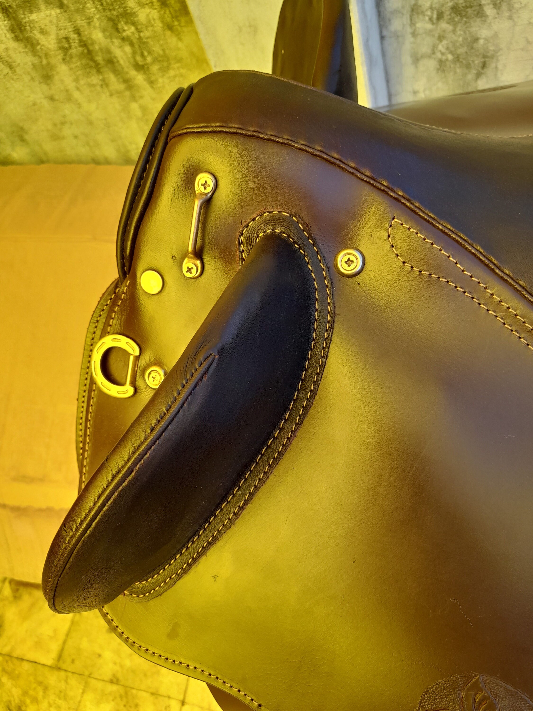 Australian Leather Fender Saddle: Barco Swing Fender, Aussie Style, 17 ...