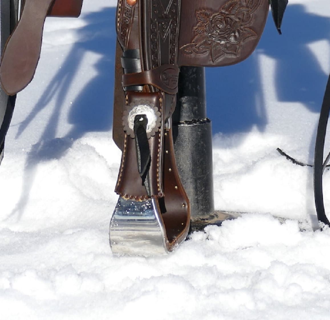 Tooled Leather Western Saddle: Horse Trail Pleasure Saddle With Head ...