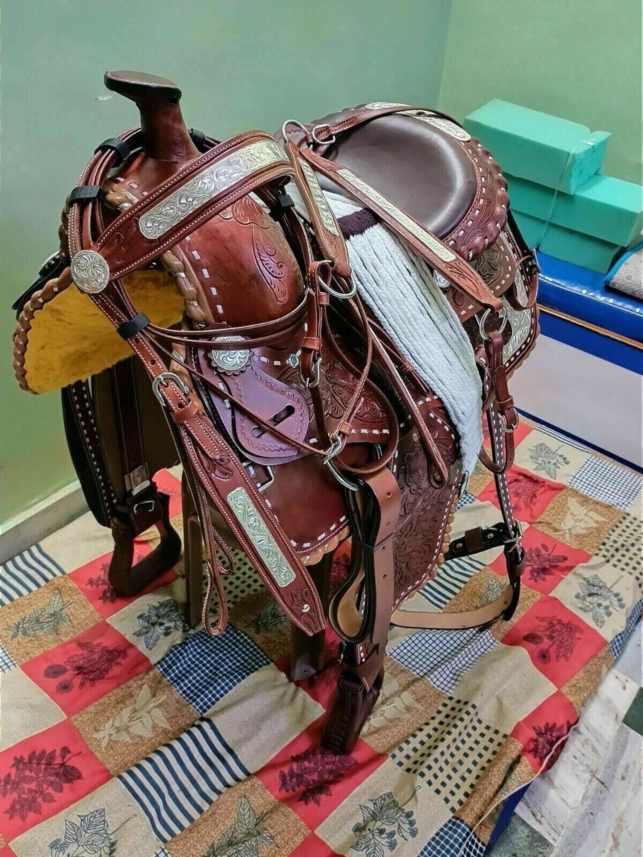 Hand Tooled and Craved High Quality Barrel Western Heavy Duty Handmade ...