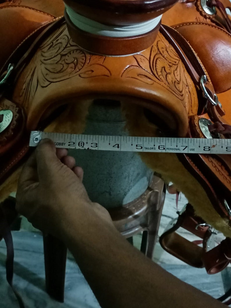 Hand Tooled Leather Western Saddle: Heavy Duty Barrel Trail Saddle With ...