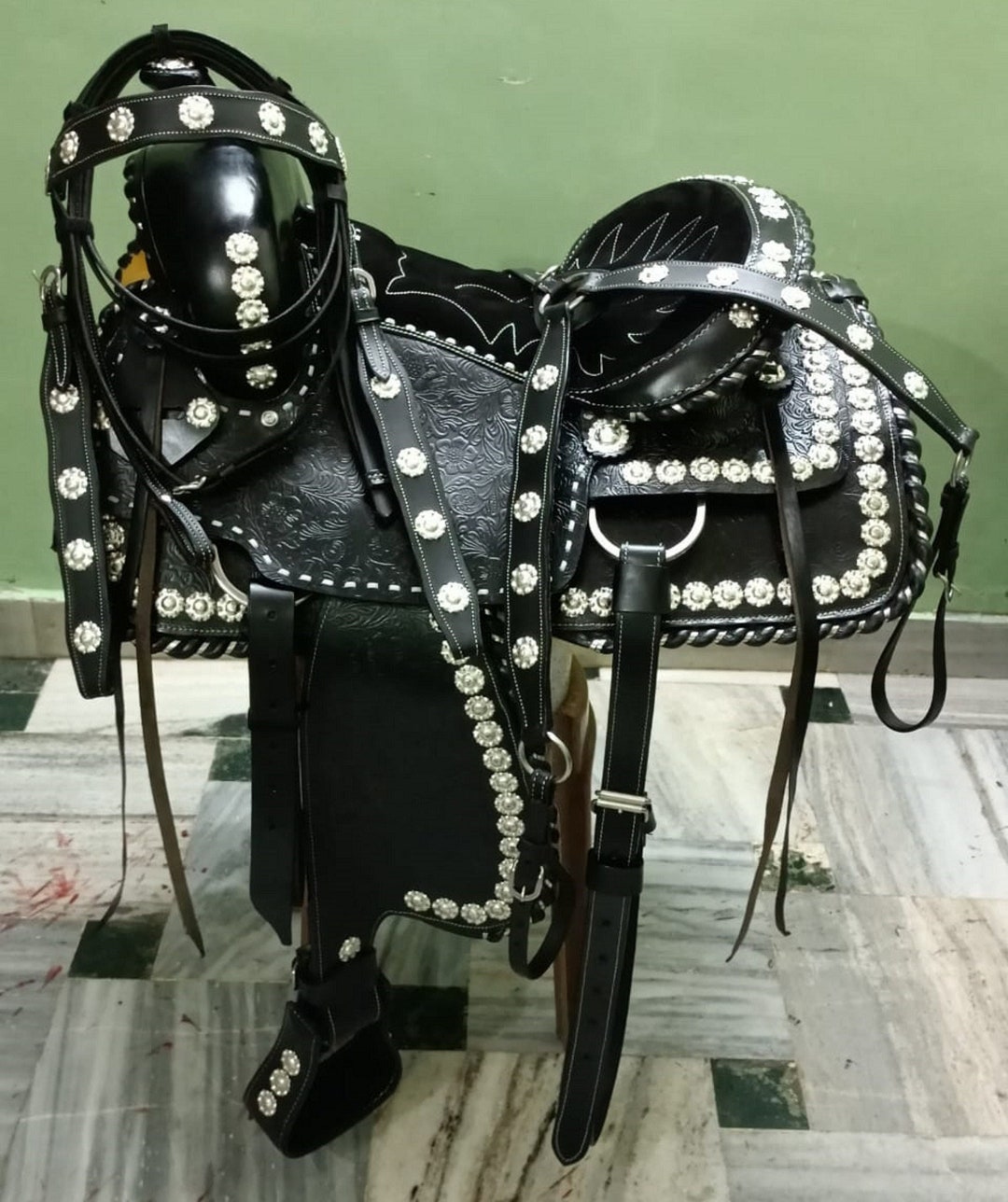 Black Leather Western Saddle With Silver Metal Details, Headstall ...