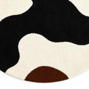 Cow Print Round Rug – Modern Western Aesthetic Rug, Made With 100% New ...