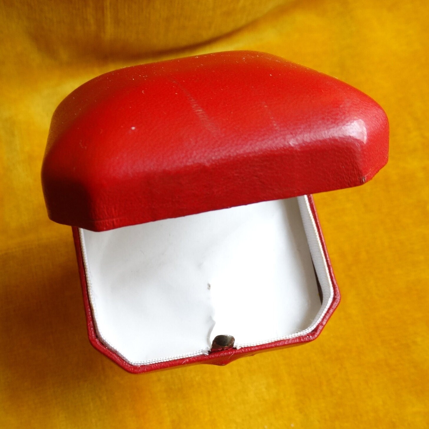 Red Leather Jewel Case/jewellery Presentation Box/vintage - Etsy