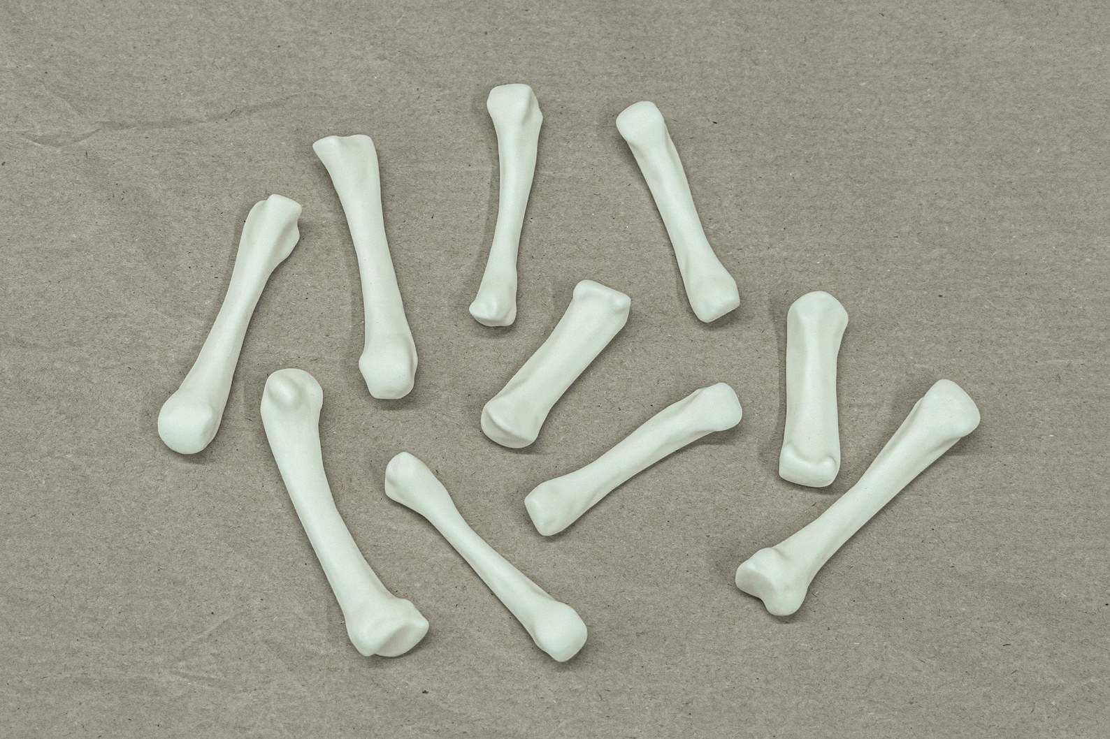 Cosplay Bones - Resin Cast Metacarpal Bone - Etsy