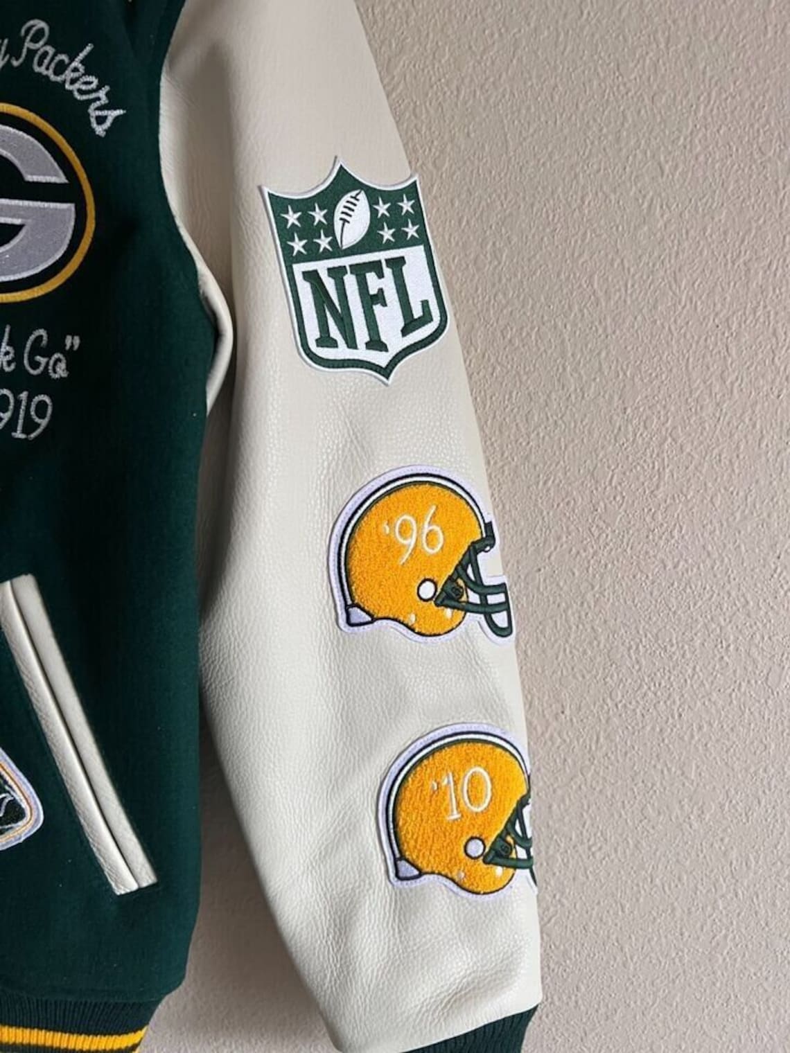 OVO X NFL Green Bay Packers Owl Jacket - Etsy