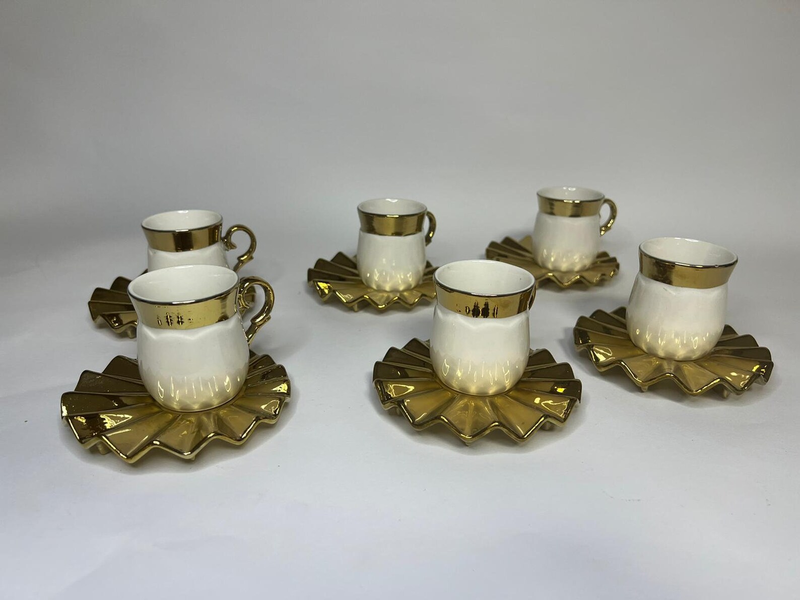Coffee Cup Set 6 Pieces, With White and Gold Color Luxury Coffee Cup ...