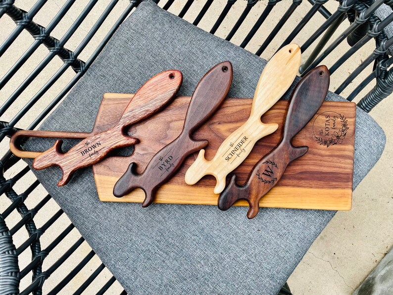 OVEN BUDDY Wooden Squirrel Oven Rack Push Pull and Bottle Opener FREE ...