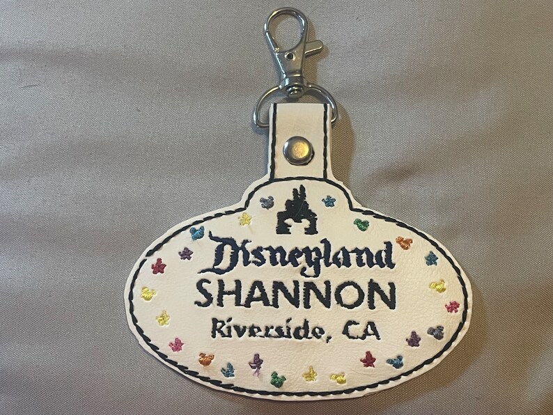 Personalized Disneyland Name Tag Keychain/fob - Etsy