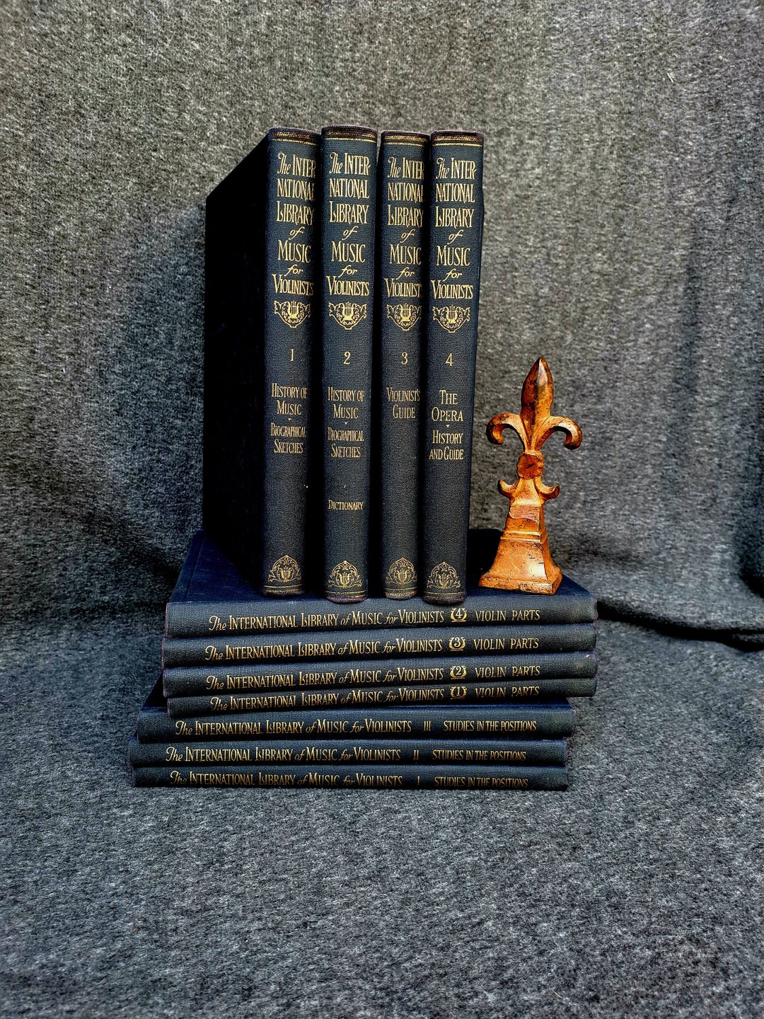 The International Library of Music , 1925 - 1936 , the Violinist's ...