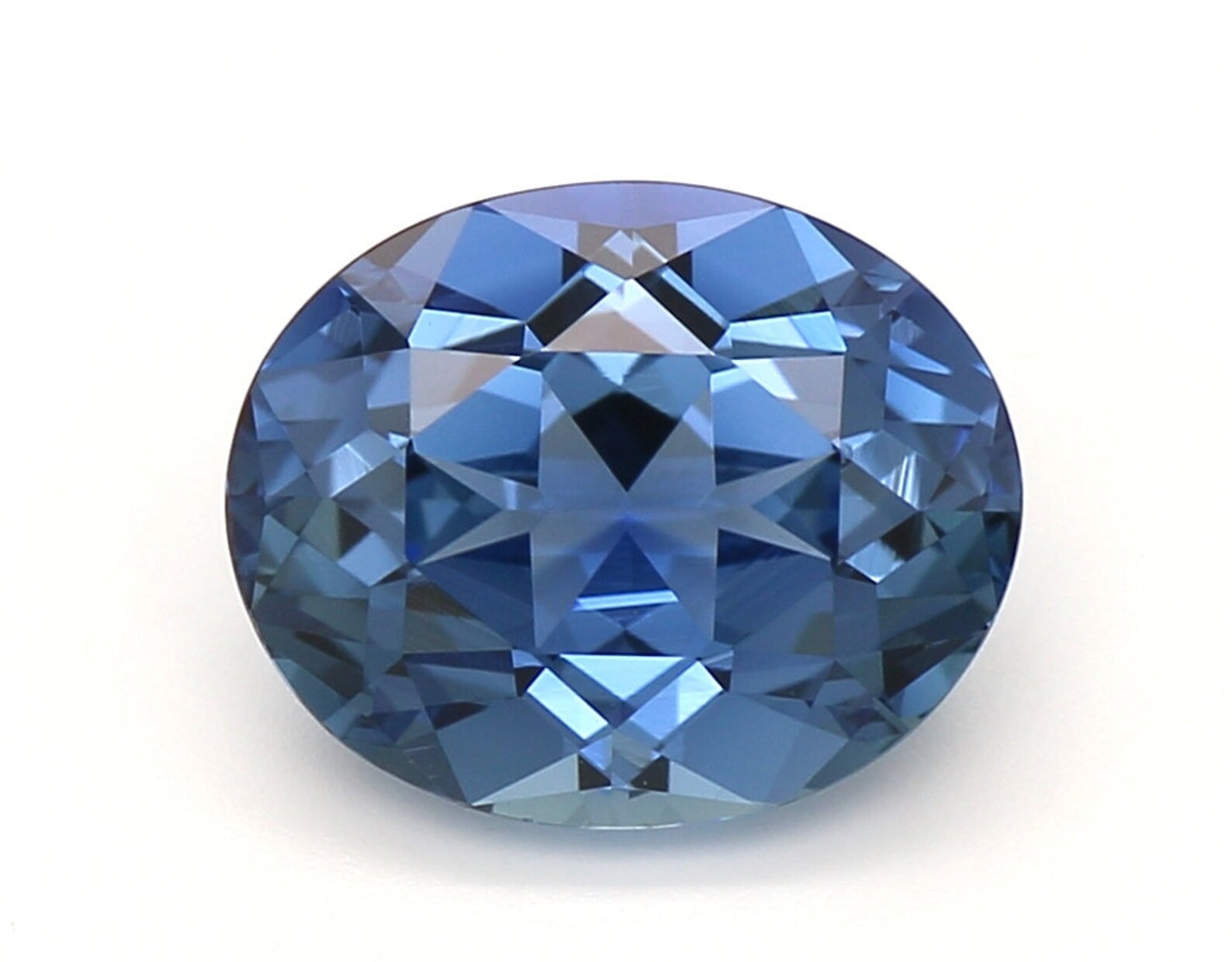 Natural Oval Light Blue Sapphire | 2.101ct | Loose Sapphire | Earth ...