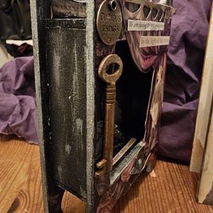 LUNA- Moon Magic Themed Shadow Box Vintage Antique Victorian Retro Cute ...