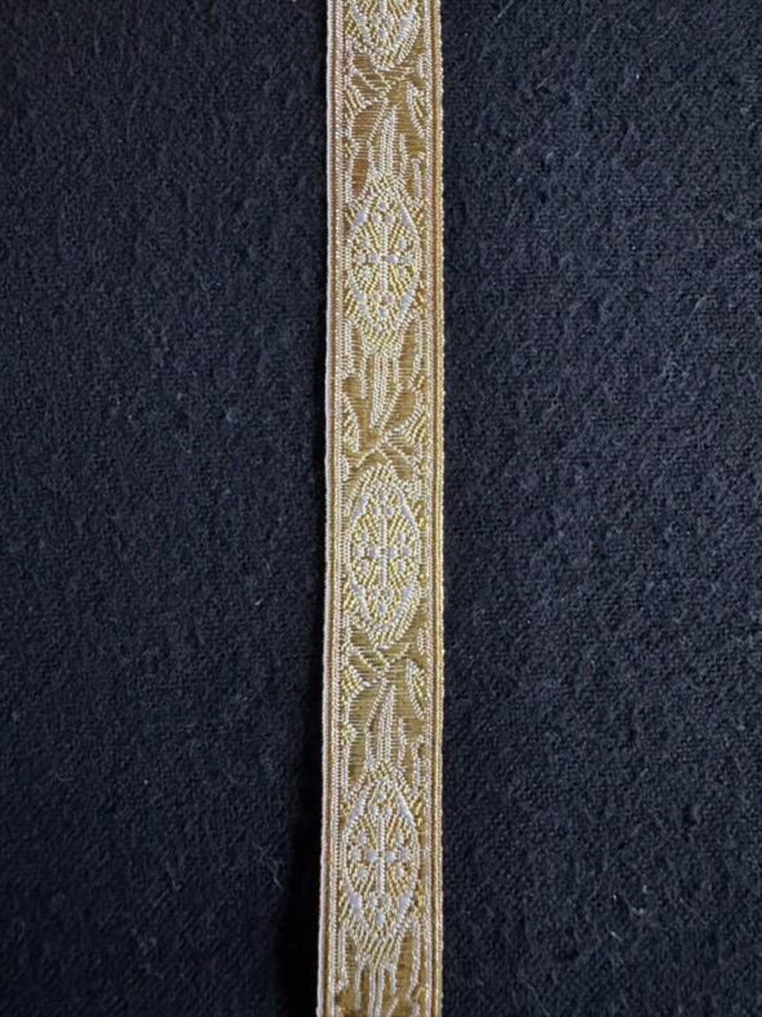 White and Gold Liturgical Ribbon Vestments Robes Church Priest Catholic ...