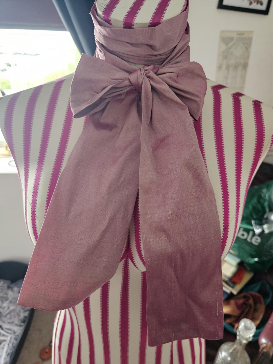 PRINCE- Silver Pink Silk Cravat Neck Tie Ascot Wedding Regency ...