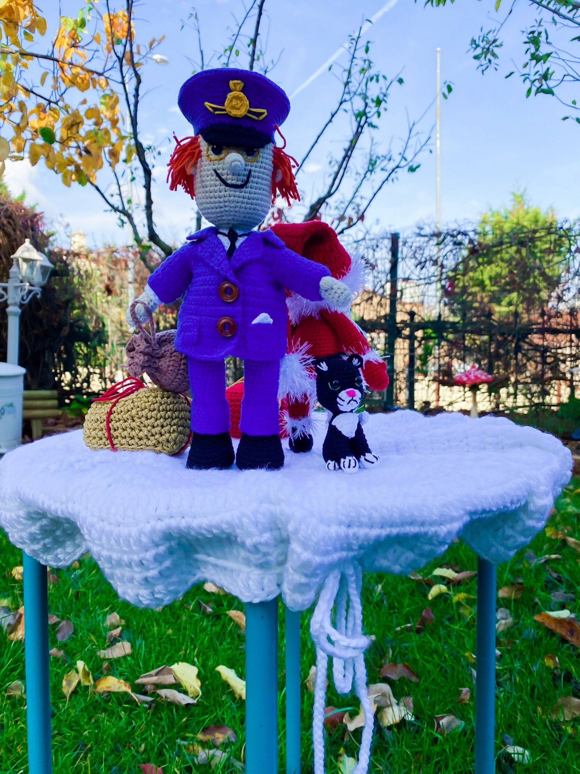 Postman Pat and Santa Postbox Topper, Postman Topper, Christmas Topper ...