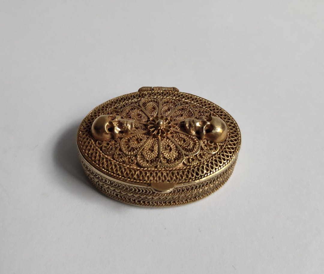 Antique Victorian Memento Mori Gold Plated Silver Filigree Pill Box ...