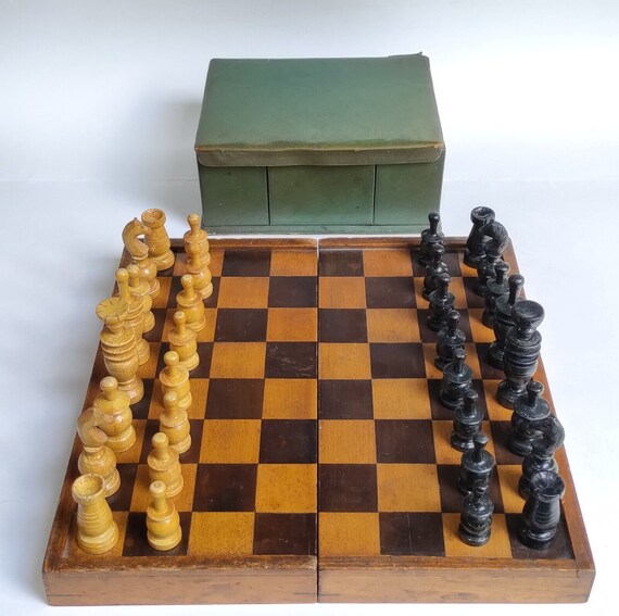 Antique Chess Set Chess Board Figures and Box - Etsy