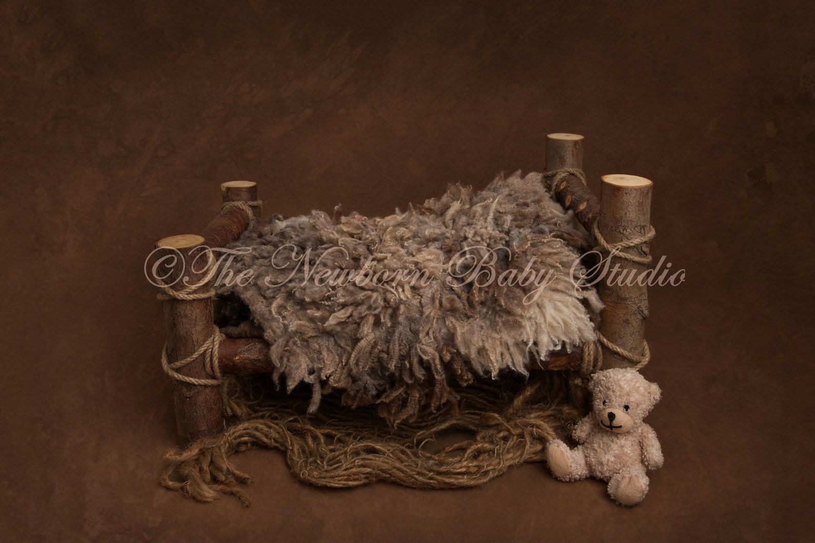 Newborn Digital Backdrop - Newborn Digital Background - Teddy - Log Bed ...