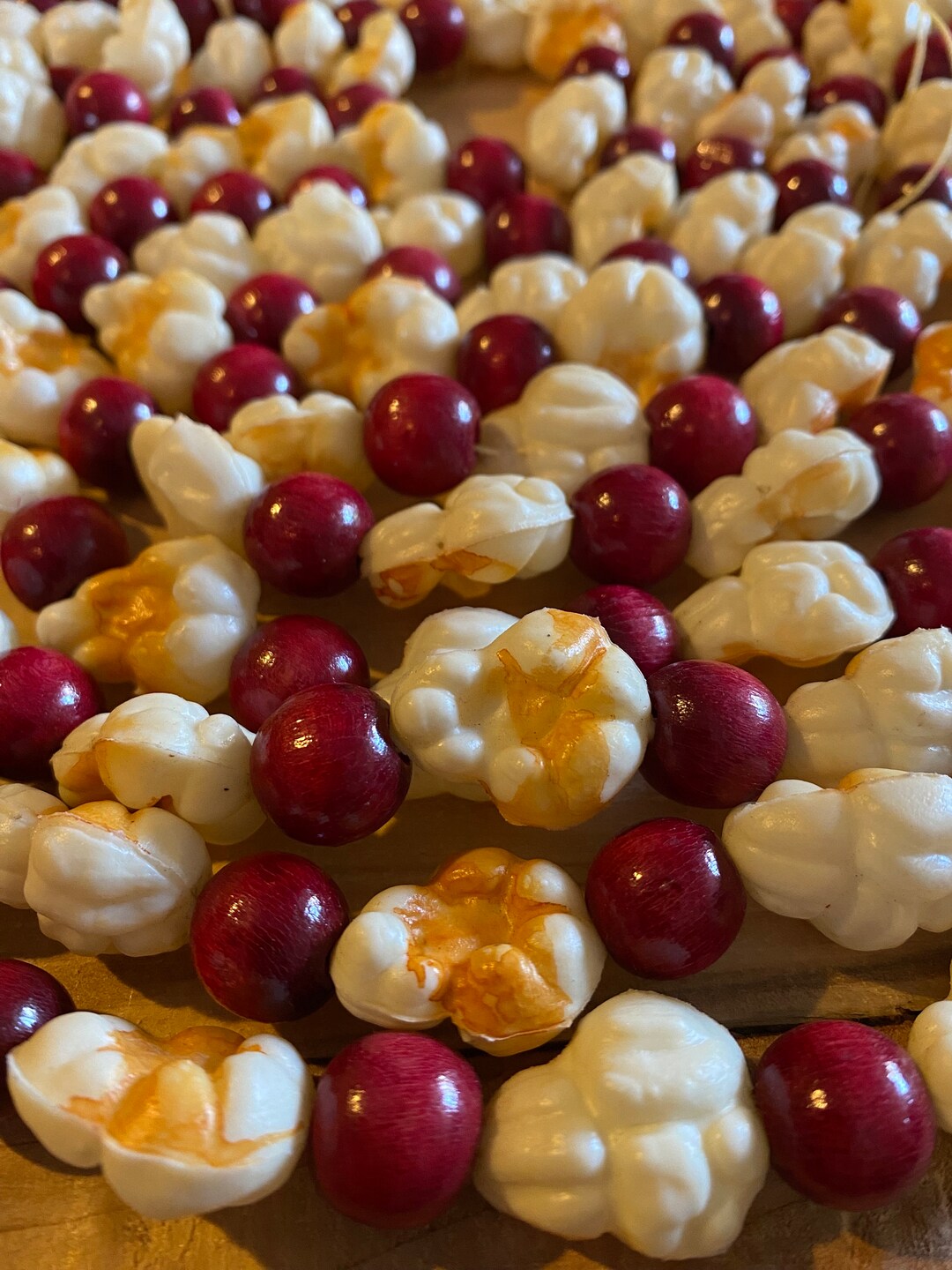 Vintage Blow Mold Popcorn and Wood Cranberries Garland Christmas Tree ...