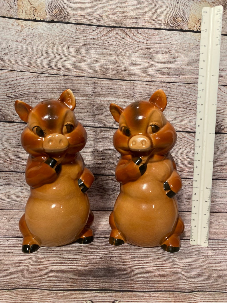 Vintage Piggy Pig Salt and Pepper Shakers 1942 LARGE - Etsy