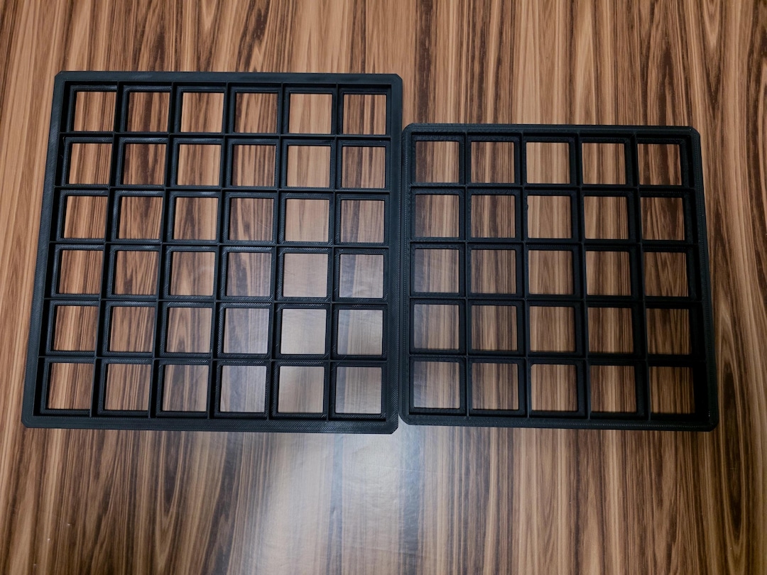 Qwirkle Magnetic Tile Grid: Durable Game Organizer (5x5 or 6x6) - Etsy