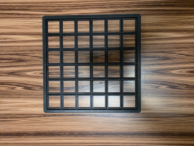 Qwirkle Magnetic Tile Grid: Durable Game Organizer (5x5 or 6x6) - Etsy
