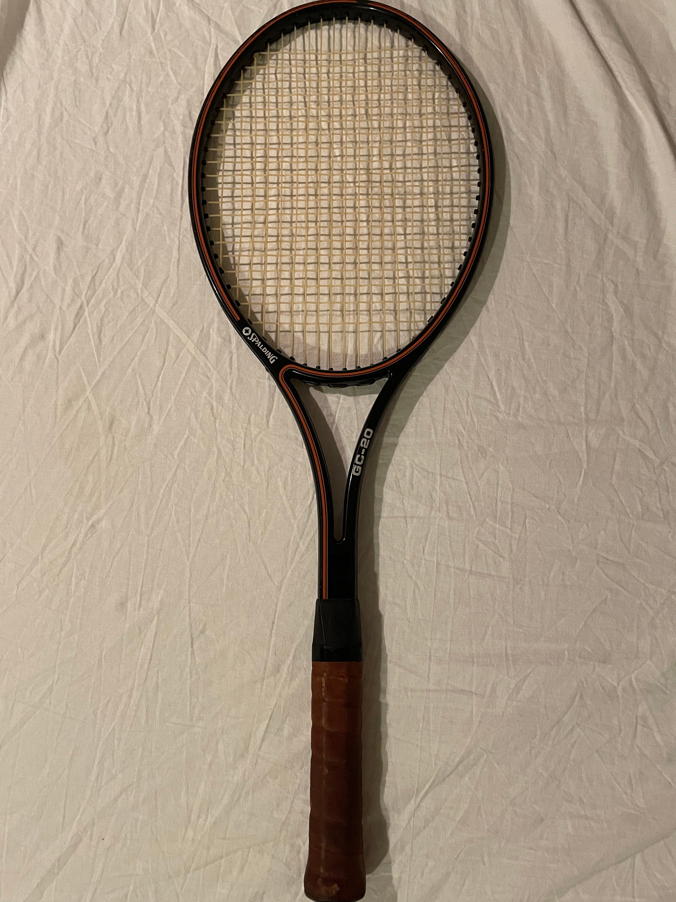 Tennis Racket barely used otobento.co.id