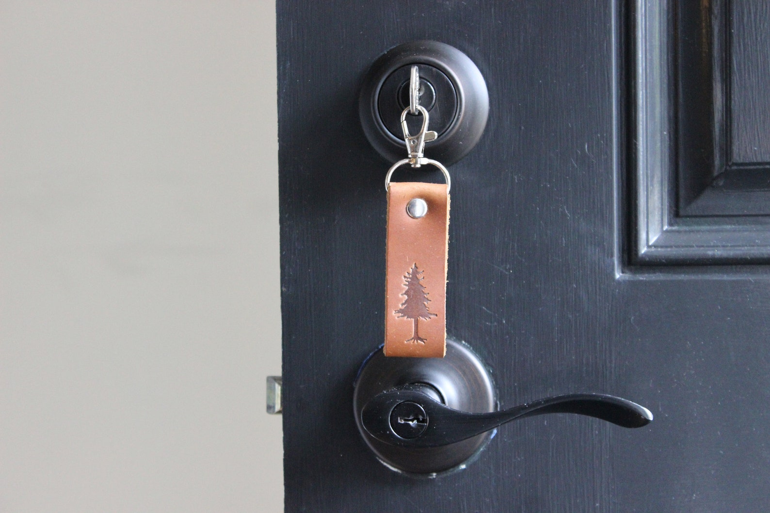 Pine Tree Brown Leather Keychain Handmade in USA Key Ring ME NH Vt - Etsy