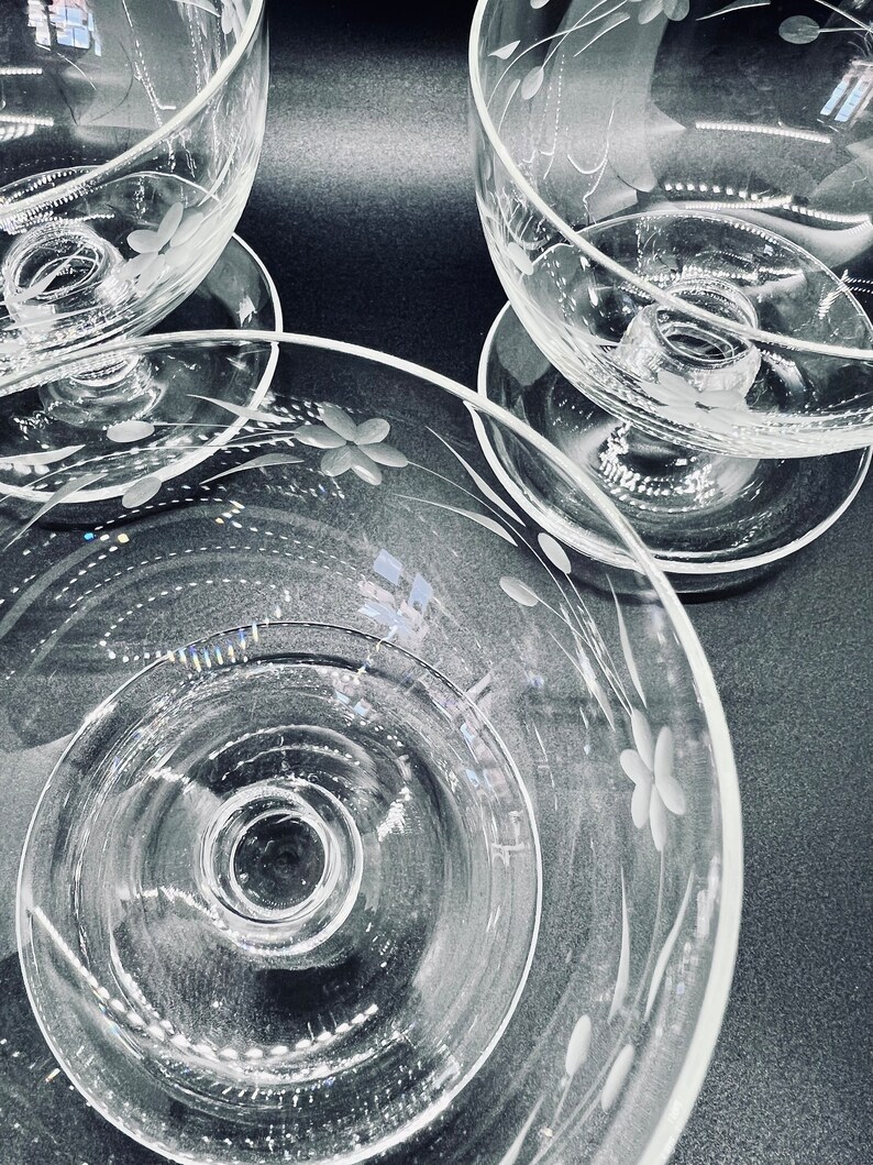 Vintage Etched Crystal Coupe Glasses With Saucers - Set of 3 - Etsy