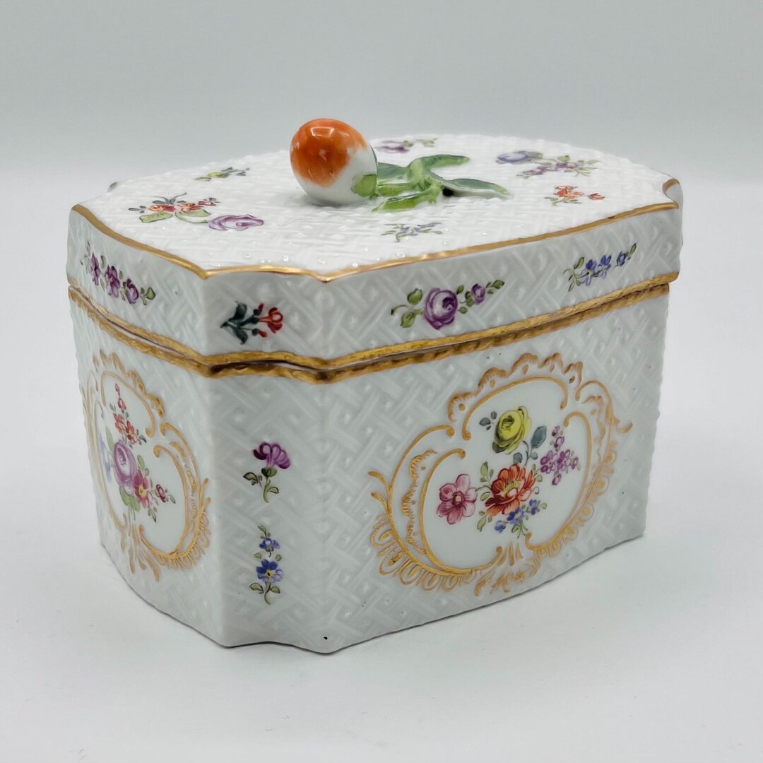 ANTIQUE Dresden PORCELAIN, Meissen Style Trinket Jewelry Box, Tea Caddy ...